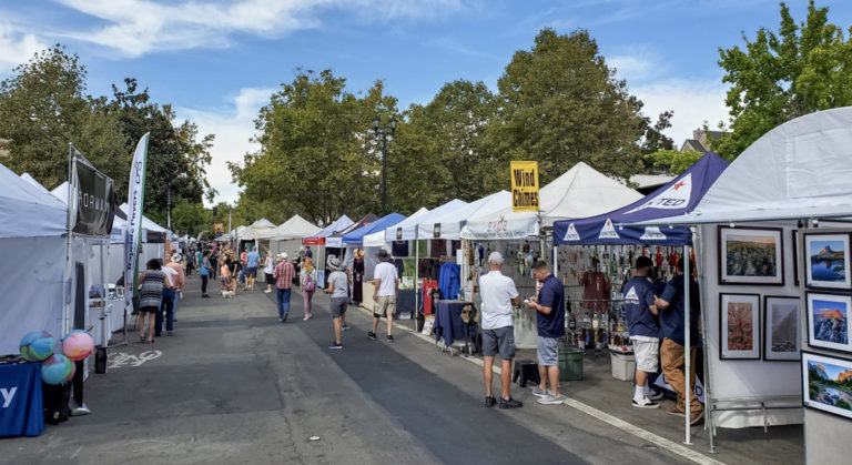 Tips for Hosting a Booth at An Event - Artists Sunday